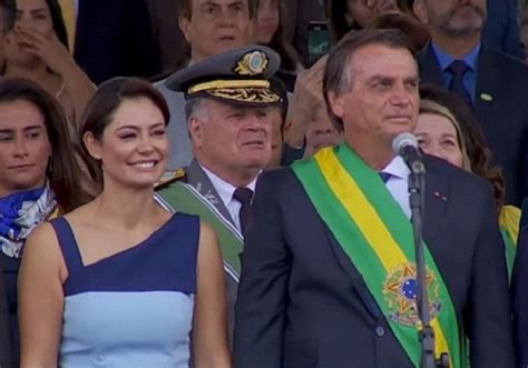 Ex Bolsonarista Deputado Acusa Bolsonaro De Bater Em Michelle