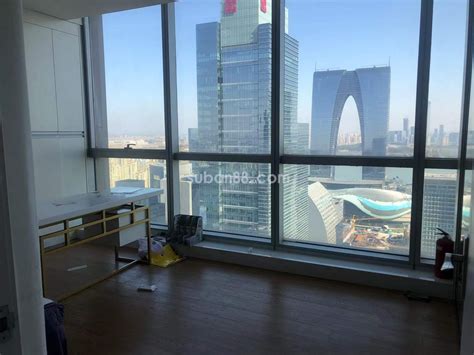 苏州工业园区苏州市工业园区 甲方直租 园区地标 天悦汇随时看房560㎡办公室精装出租