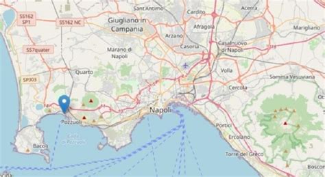 Terremoto Campi Flegrei tre scosse nella notte la più forte 3 7 Torna