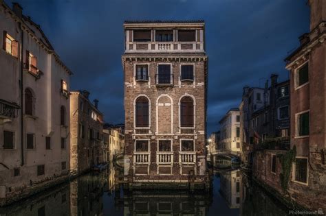 Floating House Photo Spot Venezia