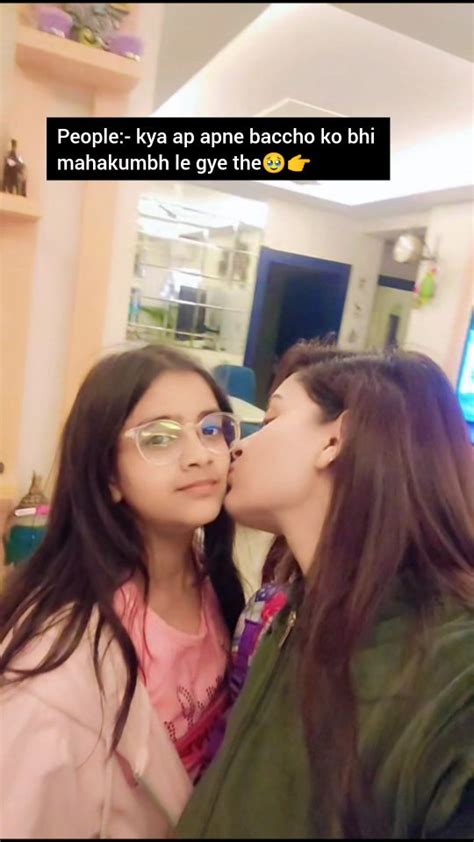 Aashita Anvita Rastogi घर की दहलीज पर खड़े होकर जब मैंने अपने बच्चों