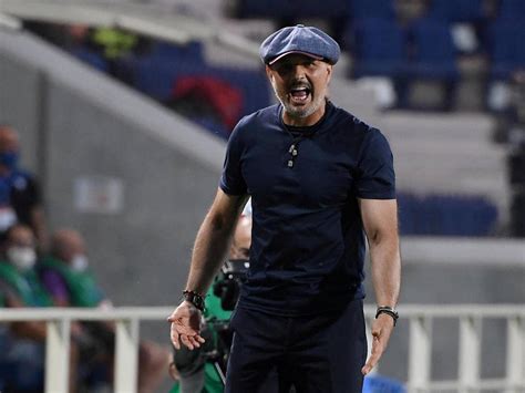 Eks Pelatih Ac Milan Sinisa Mihajlovic Meninggal Dunia