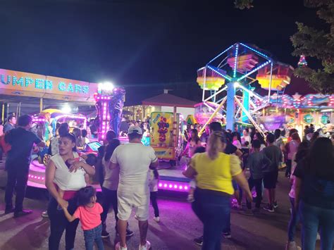 FAMILIAS TAPACHULTECAS DISFRUTAN DE LA EXPO FERIA TAPACHULA Soconusco News Network