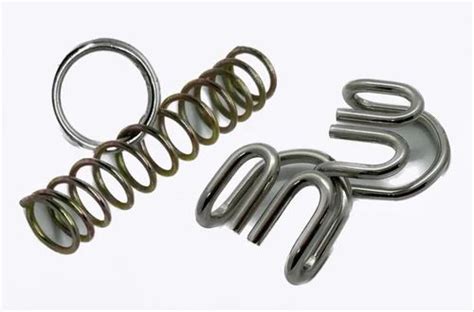 Steel Silver Mw And Spring Ring Puzzle Set Metal At ₹ 235piece In