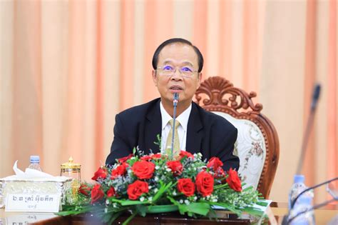 ឯកឧត្ដមរដ្ឋមន្ត្រី ត្រាំ អុីវតឹក