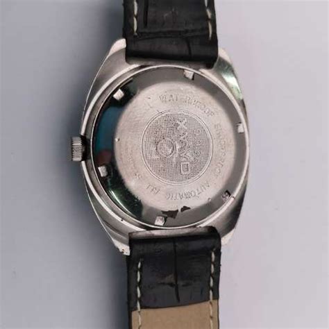 Omax Automatic Beautiful Wrist Watch Az 1489