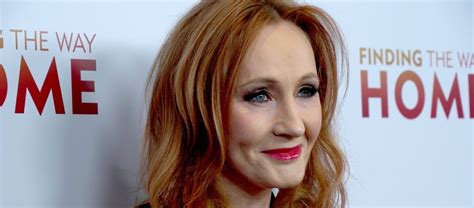 Erneut Streit Um Jk Rowling Harry Potter Autorin Gründet Schutzverein
