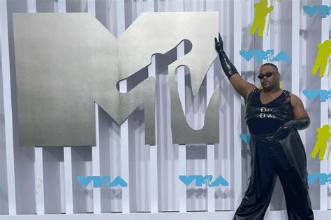 Khalen Saunders Brother Kameron Saunders Is A Taylor Swift Dancer Players Bio