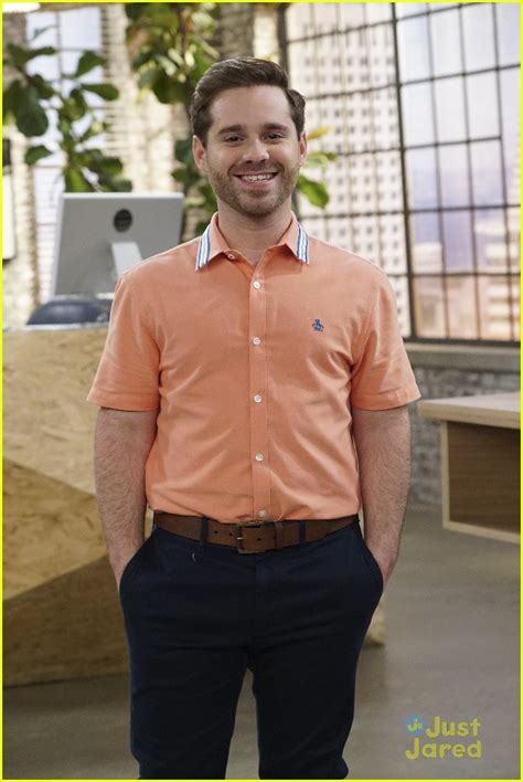 Sofia Starts Work For Logan Rawlings On Tonights Young And Hungry