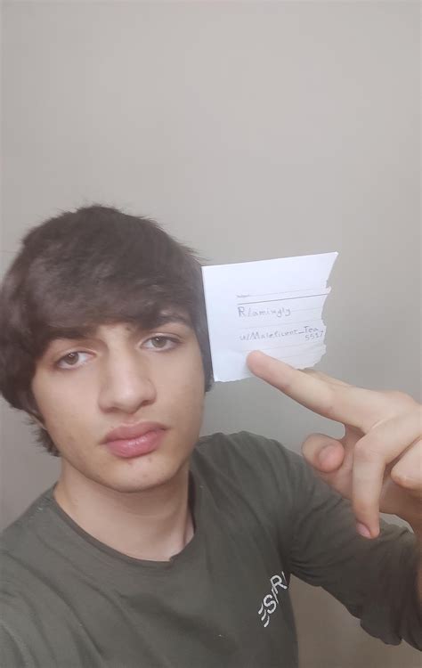 Am I My Nose Is My Biggest Insecurity I Look In The Mirror And I Go