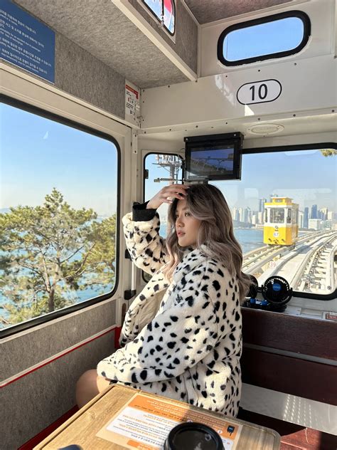 รถไฟสายปุ๊กปิ๊กที่ฮอตสุดในเกาหลี🚋🚎 แกลเลอรีที่โพสต์โดย Maypaphachita