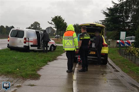 Kop Staart Botsing Op Maaseikerweg Bij Tungelroy