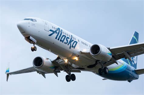 Ntsb Send Team To Investigate Alaska Airlines Flight