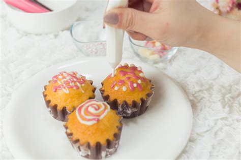 【第2弾】asmrで人気のお菓子を紹介！どこで買えるのか？どんなお菓子があるのか？あの動画で出ていたお菓子はコレだ！ 不思議な城の図書館