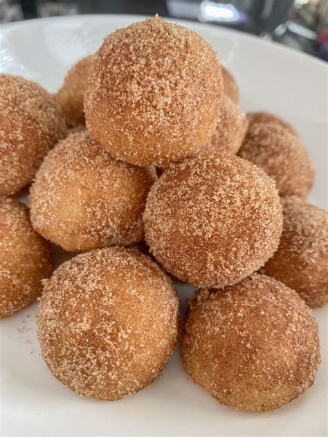 8 Ingredient Cinnamon Sugar Vegan Donut Holes Artofit