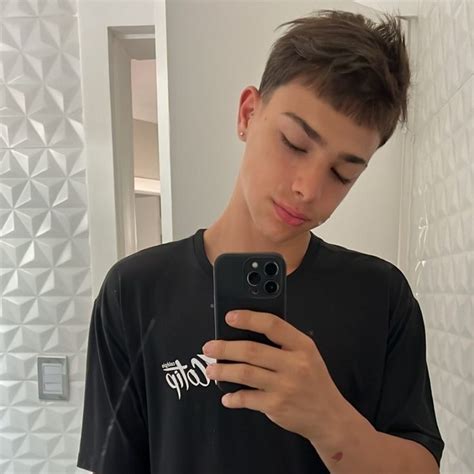 Pin De Mabel Del Rosario Vizueta Em Chicos Morenos Guapos Fotos De