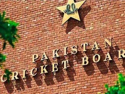 گال پر تل والا کوچ ایکسپریس اردو