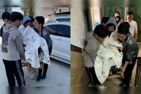 宝妈剖腹产生完双胞胎女儿回家，丈夫叫10多个亲友抬妻子上楼休息双胞胎亲友丈夫