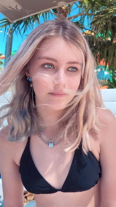 10 Hot Sexy Alika Veniaminovna Smekhova Bikini Pics