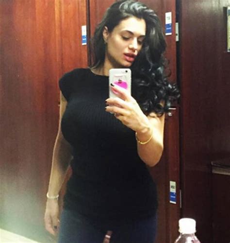 Cristina Del Basso Torna In Palestra A 3 Mesi Dal Parto E Ora Di