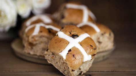Why Hot Cross Buns Are An Easter Tradition