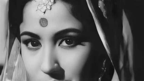 How Meena Kumari Became The Tragedy Queen Of Bollywood News18