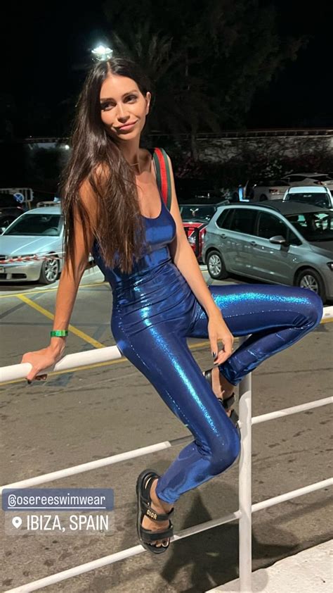 Wanda Nara Paparazzata In Topless A Ibiza Il Dettaglio Os Non Sfugge Ai Fan