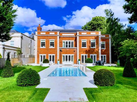 Leading Swimming Pool Provider In Bristol Compass Pools