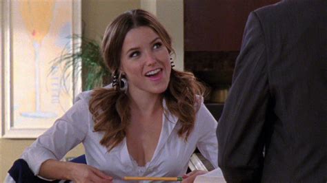 Sophia Bush Scrolller