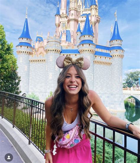 Magic Kingdom R HotGirlsAtDisneyland