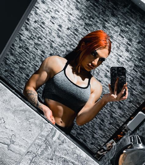 Bicep Vein Says Hi Hottest Female Athletes