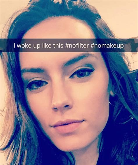 Worship Goddesses Beauty 🤤🤤🤤 Scrolller