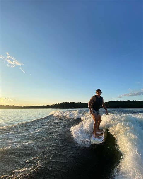 Matthew Knies Wikifeet Men