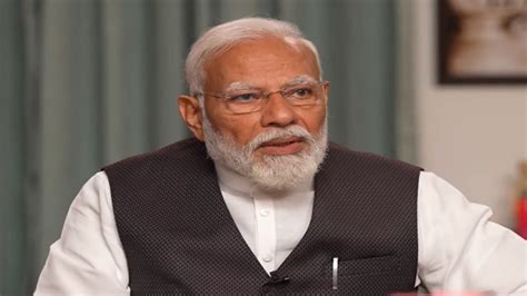 पीएम बनते ही कितनी बढ़ी संपत्ति आज कितने अमीर हैं नरेंद्र मोदी Pm