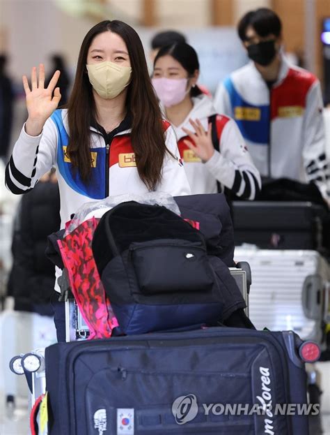 4대륙 피겨 준우승 피겨장군 김예림 귀국 연합뉴스