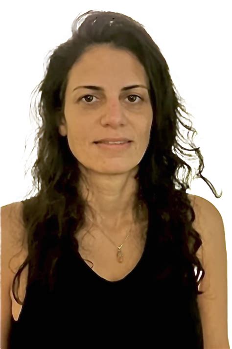 מלי ארגמן ליווי לריפוי גוף ונפש יוגה ויוגה תרפיה בגבעתיים Givatayim