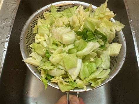 【野菜ひとつ】キャベツのさっぱり浅漬け 週末の作り置きレシピ