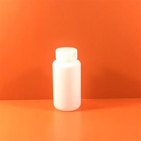 ขวดพลาสติก Hdpe ทนสารเคมี แบบฝาเกรียว ขนาด 250ml 500ml And 1000ml