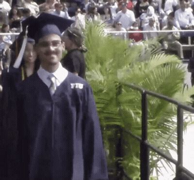 Graduation Hat Throw  889×500 Graduation