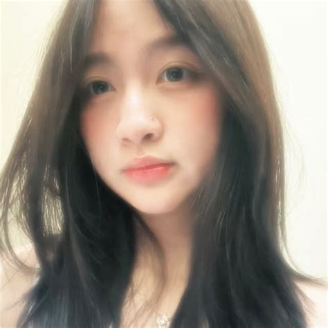 Yến Nhi Doynenhii • Threads Say More