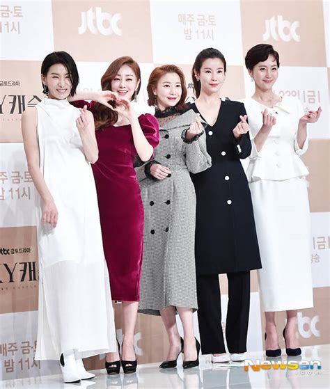 염정아 이태란 윤세아 오나라 김서형무심한 듯 시크한 차도녀들의 매력 [포토엔hd]