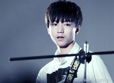 王俊凱寫真合集，最後一張亮了，王俊凱就是帥 每日頭條