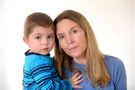 Khalid Adam Mirror Online