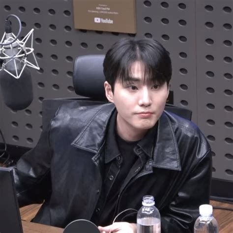 더쿠 영현이 어제 착장 얼굴로 스케줄 했을거 생각하니까 떨린다