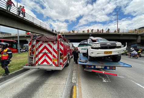 Video Grave Accidente Entre Un Carro De La Policía Y Bus De