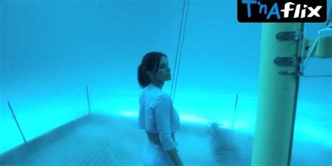 Courteney Cox Underwear Scene In Shining Vale