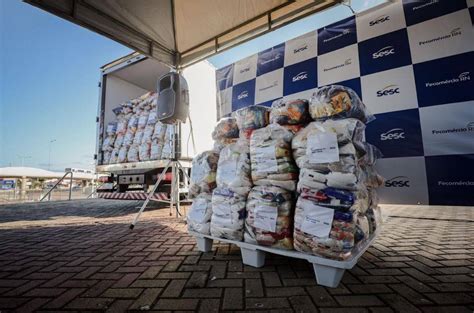 Sesc Arrecada 148 Toneladas De Alimentos Em Jogo Do Flamengo Na Arena