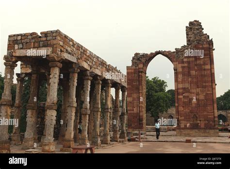 The Qutab Minar Complex In Mehrauli South Delhi Delhi India Stock