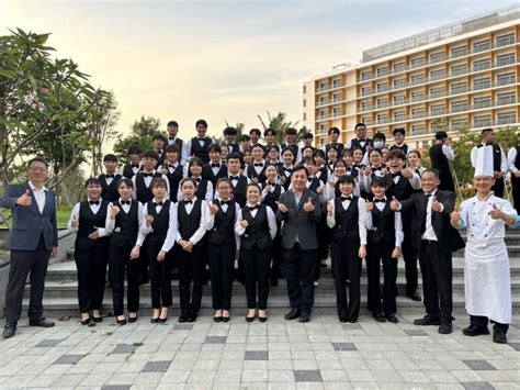 台應大餐飲系學生參與520總統就職國宴 楊正宏：國際水準的專業外場餐飲服務 屏東時報電子報