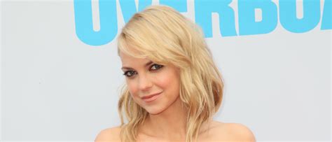 Famous Actress Anna Faris Accuses A Director Of Misconduct — Eight